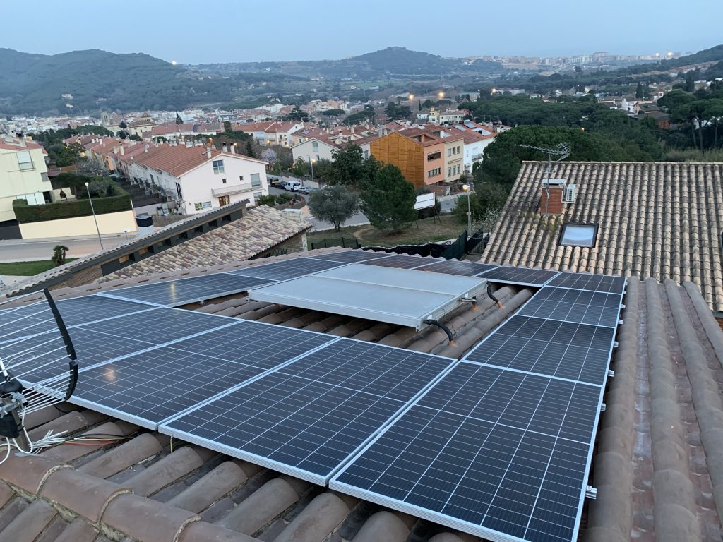 Integración de paneles Fotovoltaicos con Térmicos - Nousol Solar Energy ...